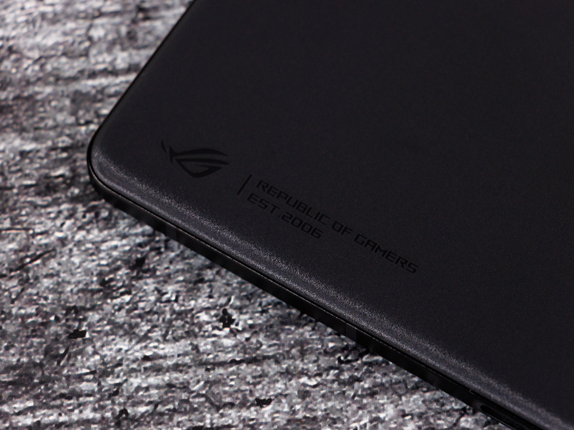 Asus ROG Phone 9 Pro incelemesi - Bu akıllı telefon her oyuncu için ilk ...